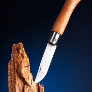 15 Common Locking Mechanisms Used For Folding Knives (An In-Depth Guide)