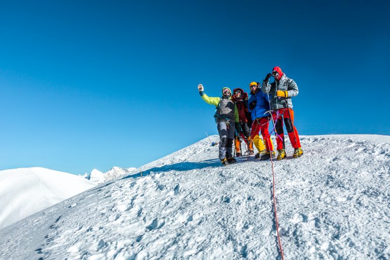 How To Signal For Rescue – Signaling Skills and Equipment